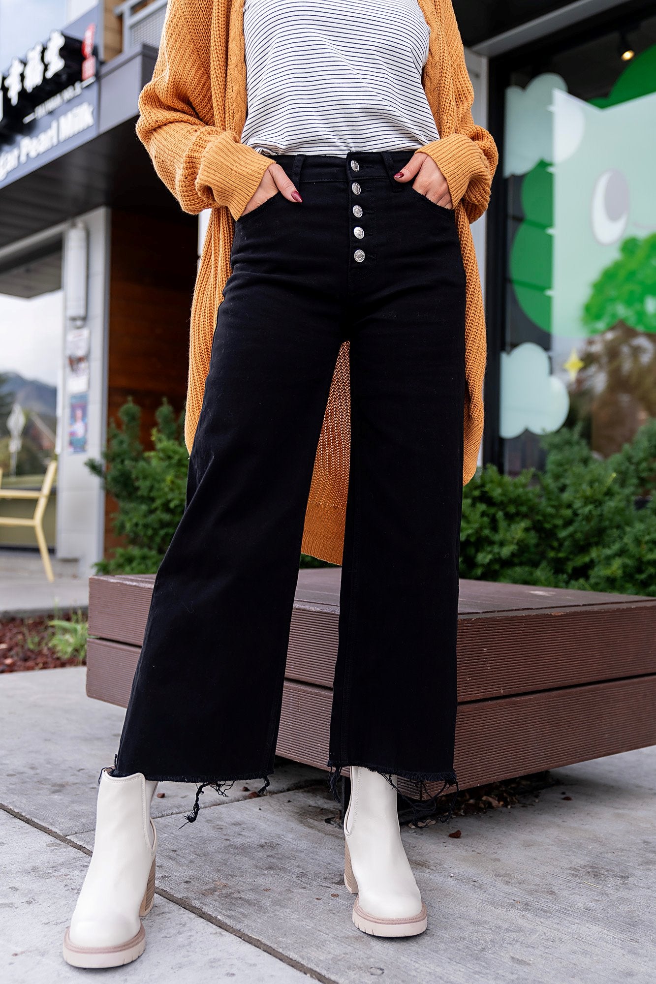 JEANS – Holley Girl